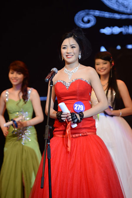 Chiêm ngưỡng vẻ đẹp Miss FU