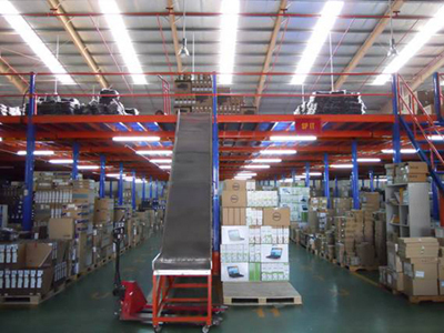 FPT Trading hợp nhất kho hàng Hà Nội