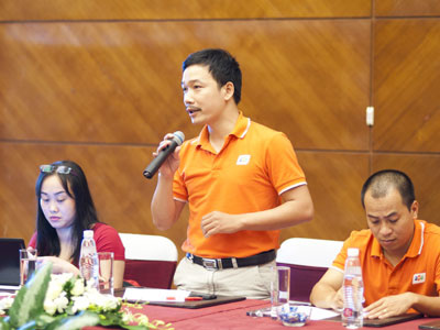 Hội nghị Vivek Paul của FPT IS nóng, lạnh bất thường