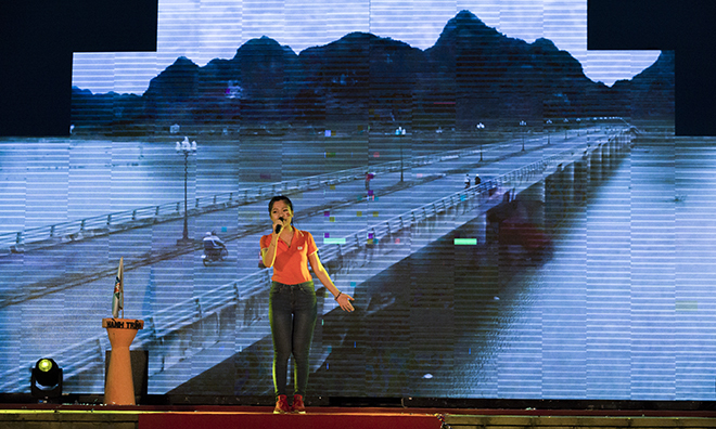 Linh Cáo hát mừng 'Hành trình kết nối' bằng ca khúc tự sáng tác