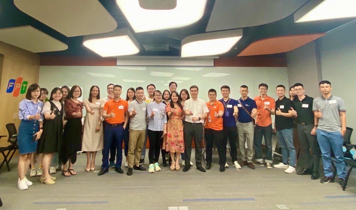 CEO FPT IS lần đầu 'thổ lộ' cùng gen Z trong chương trình Sư phụ - Đệ tử