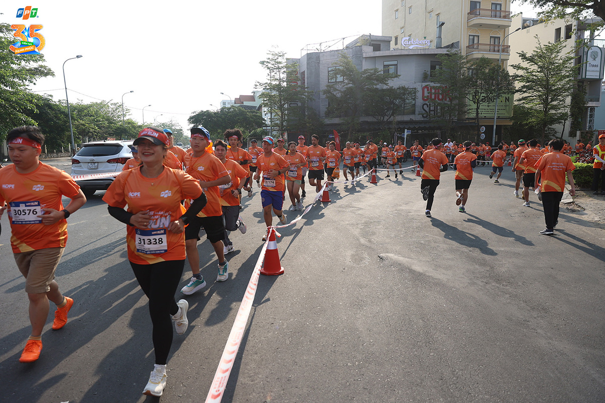 FPT Telecom dẫn đầu giải chạy ảo trên V-Race