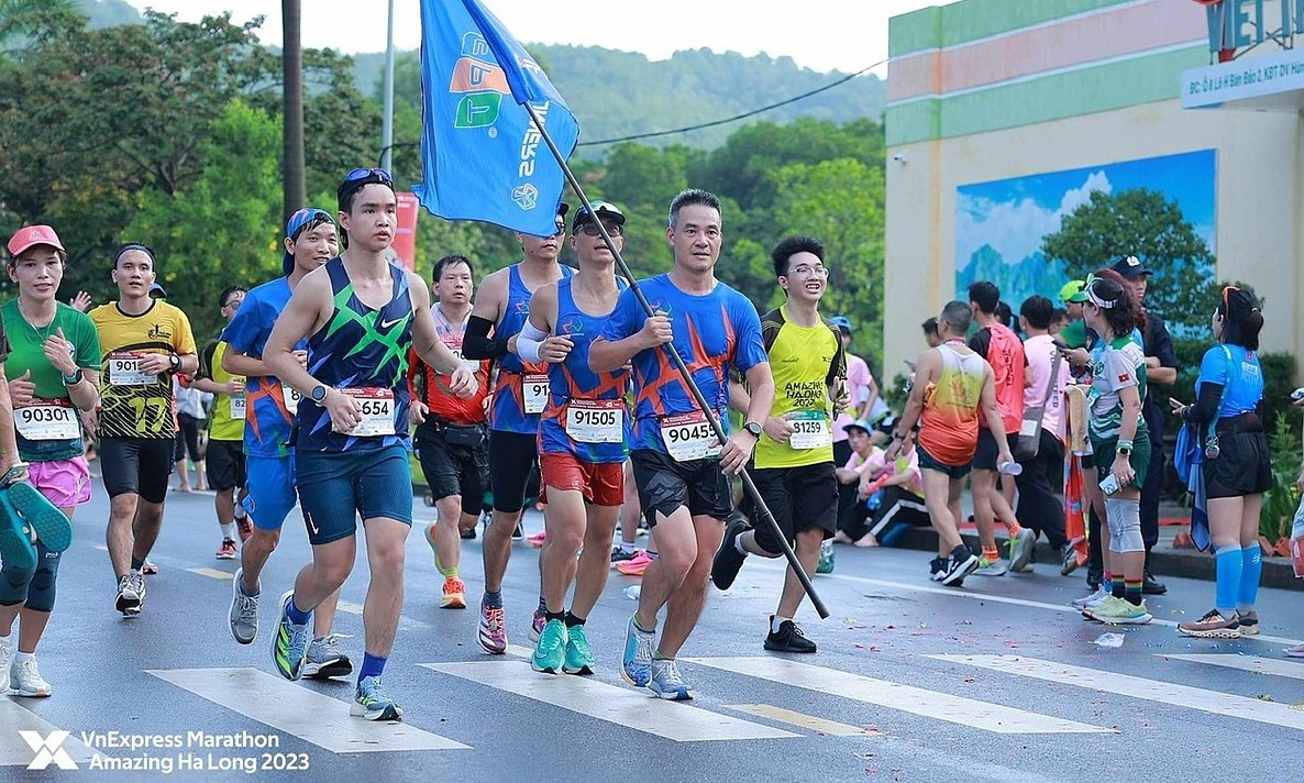 Mừng sinh nhật FPT, VnExpress Marathon ưu đãi 35% giá bib