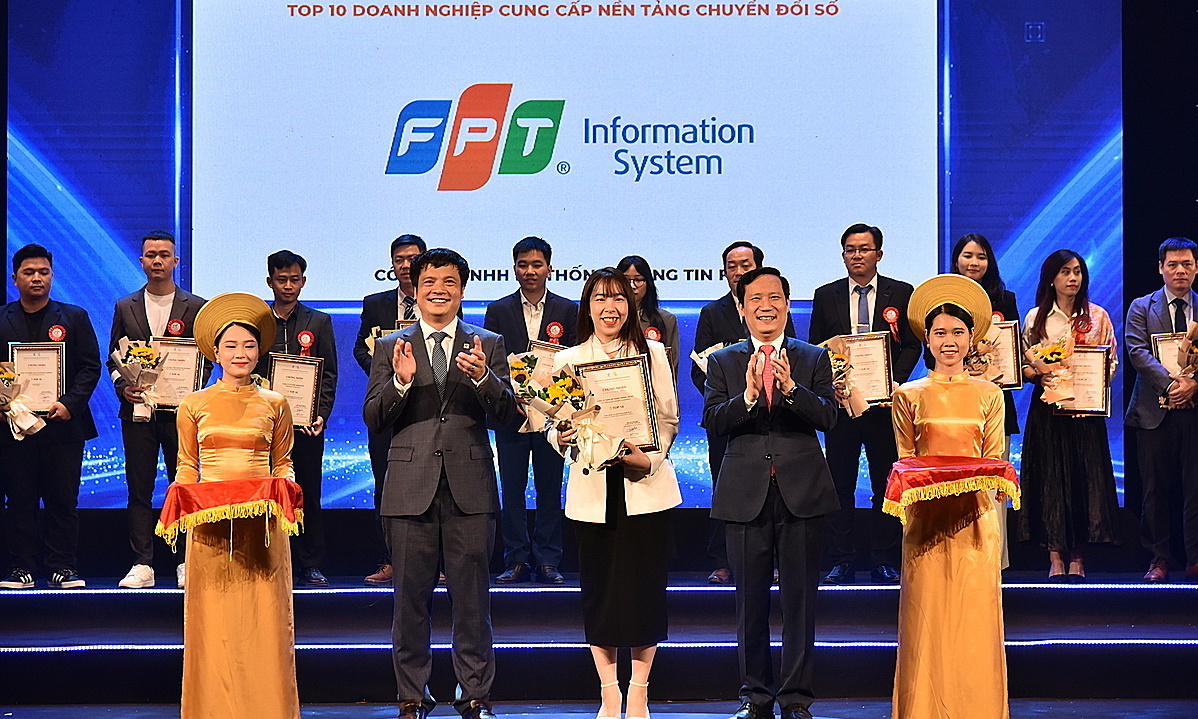 FPT giành 9 giải Top 10 doanh nghiệp CNTT Việt Nam 2023