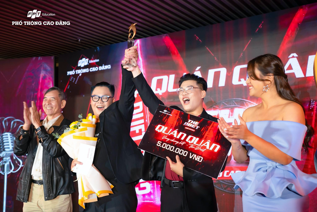 Thầy trò trường FPT bùng nổ tài năng tại chung kết The Duet 2023