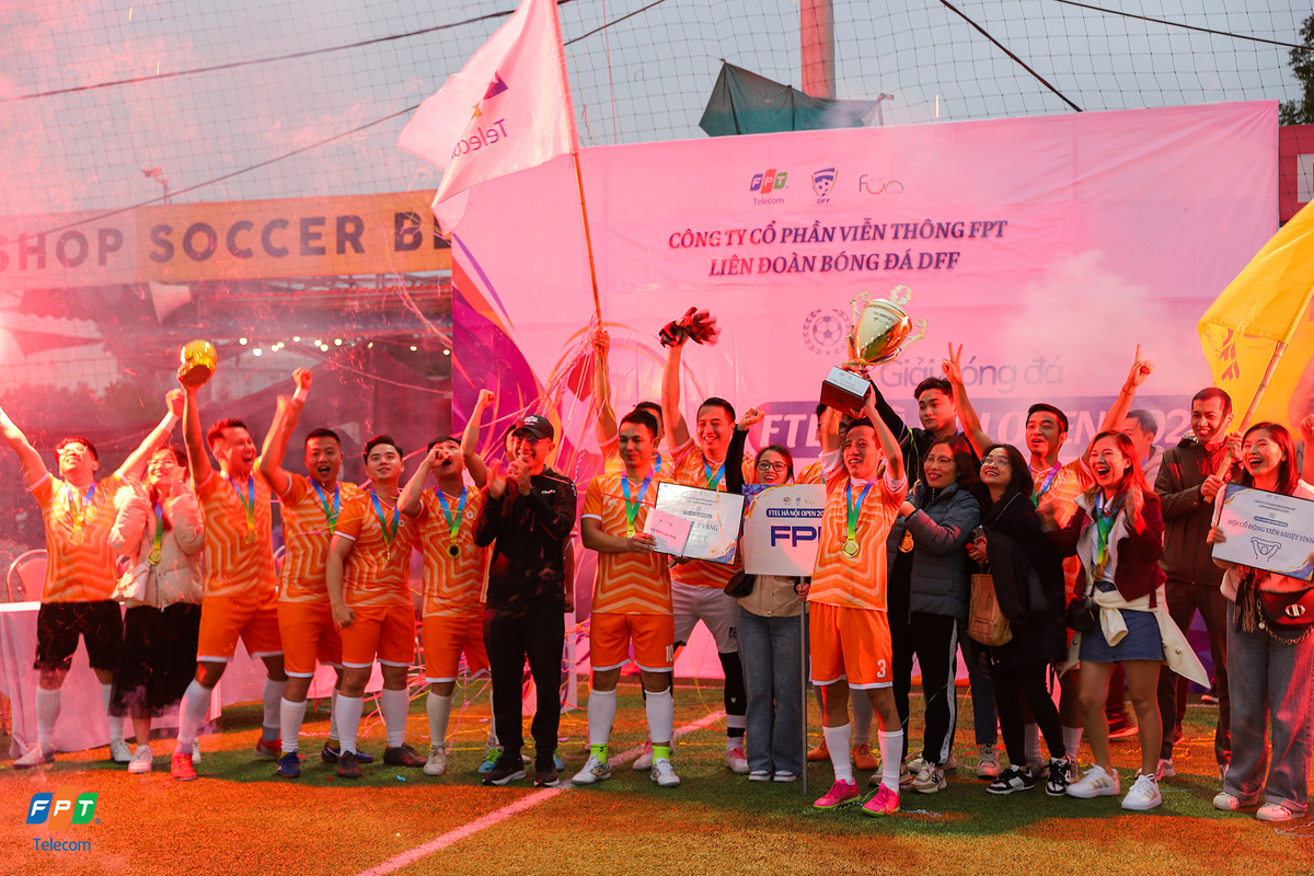 FPL – HO Vô địch giải bóng đá FPT Telecom Hà Nội Open