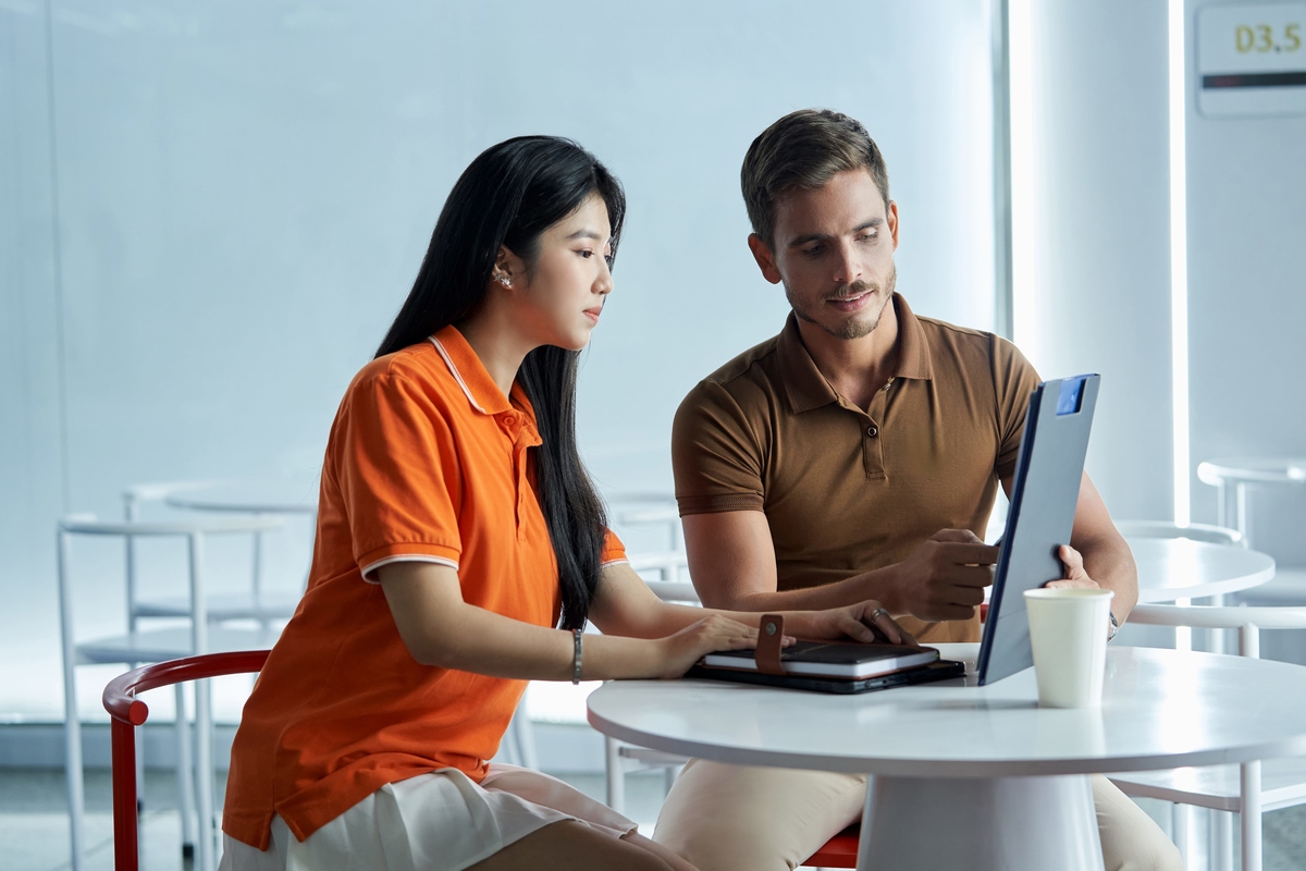 FPT đạt chứng nhận cao nhất về Generative AI từ Amazon Web Services